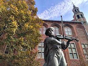la-statua-del-flisak.jpg - Mondointasca