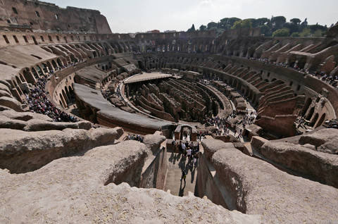 Il Colosseo riapre l'attico al pubblico e ai turisti dopo 40 anni