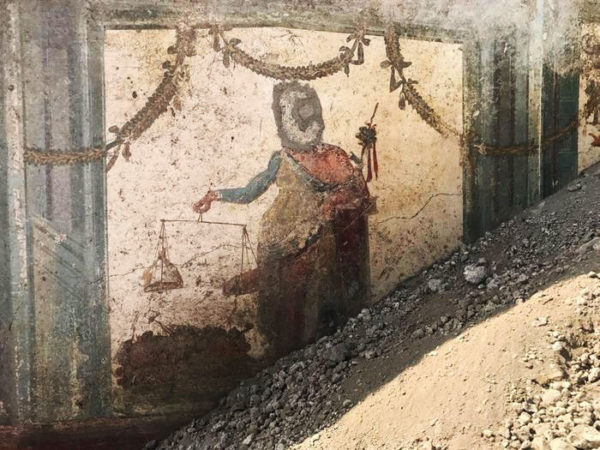 Affresco del Dio Priapo della fertilità rinvenuto a Pompei