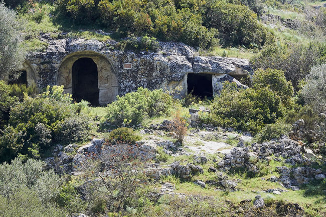 Ginosa: viaggio di fine estate nella Terra della Gravine